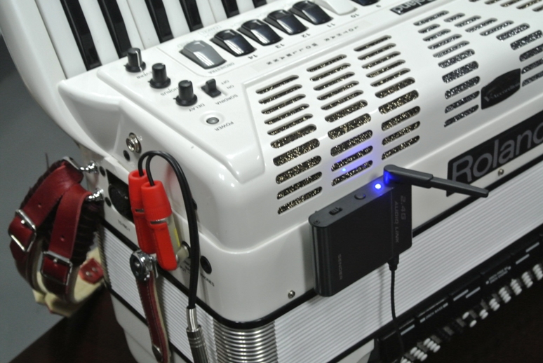 Wireless Audio Transmitter and Receiver | Musical Instrument ...